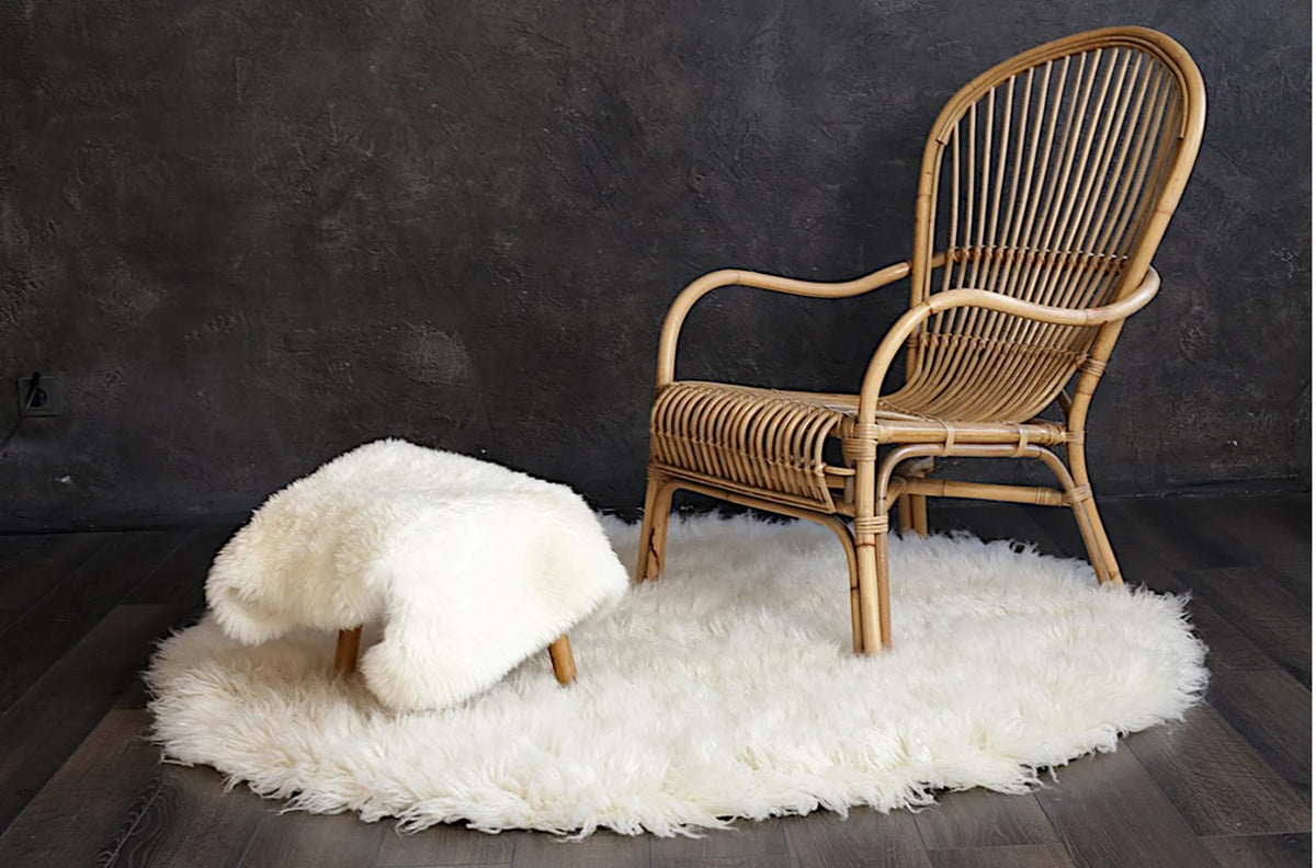 Beautiful Round and Sheepskin flokati rugs.